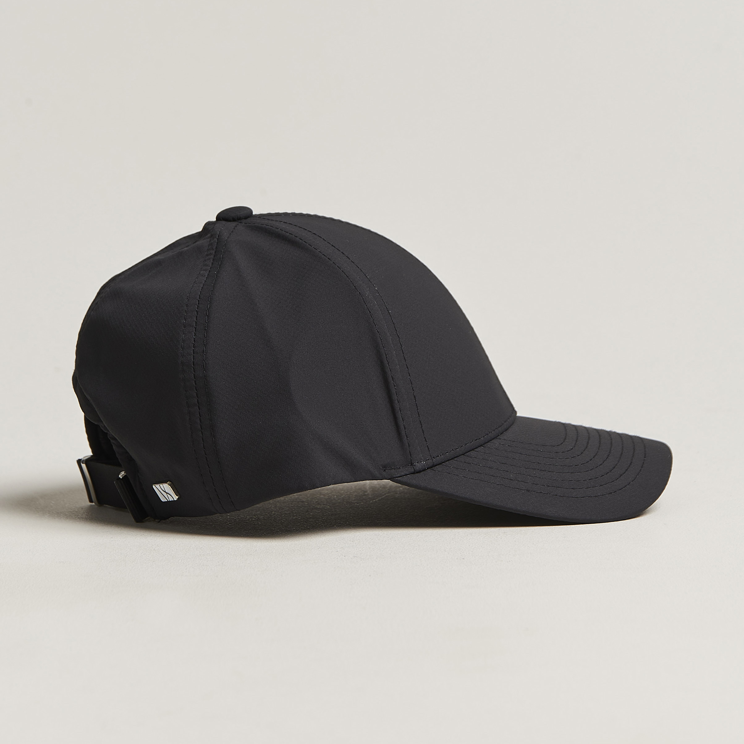 Varsity Headwear Active Tech Cap Black | Man - CareOfCarl.nl