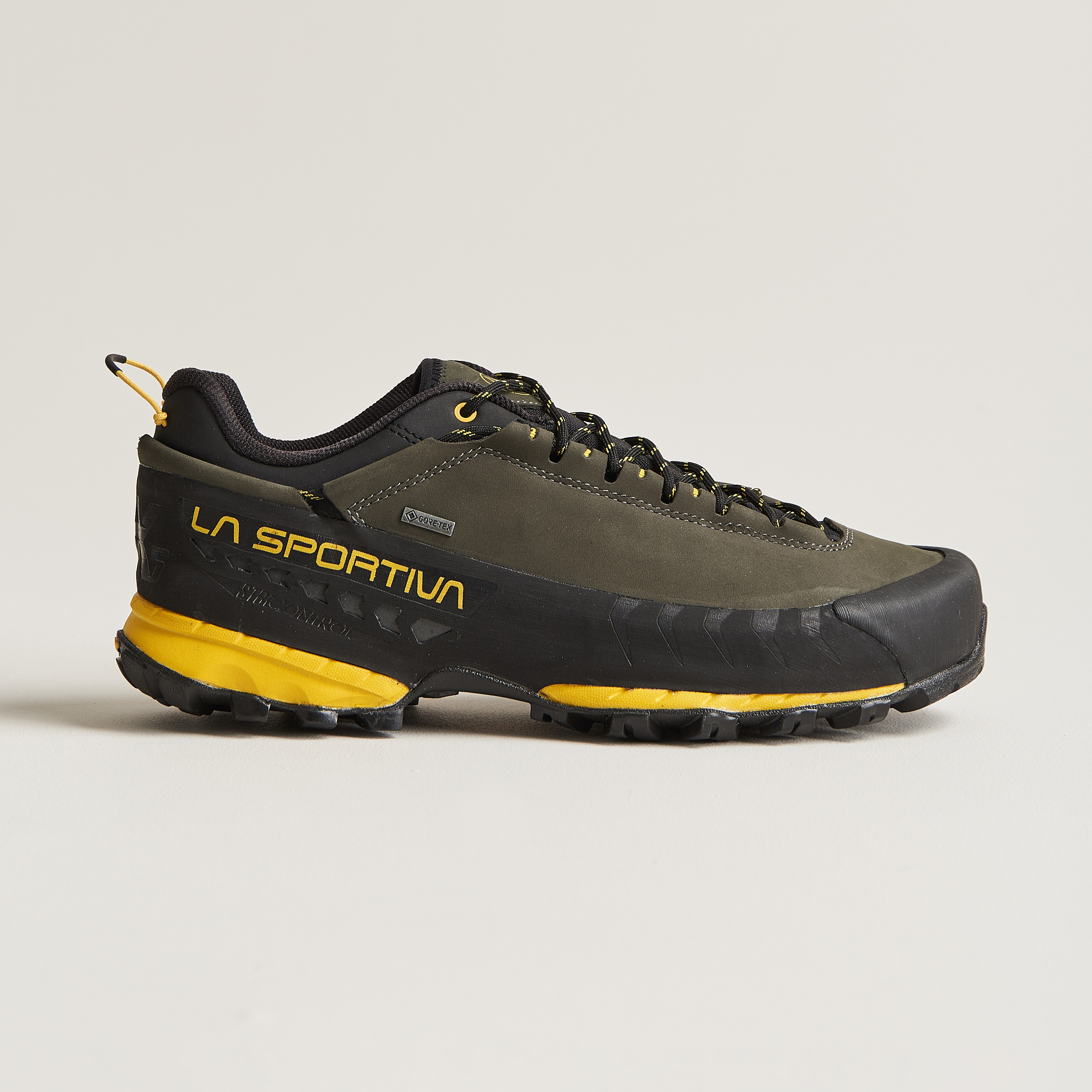 La Sportiva TX5 GTX Hiking Shoes Savana/Tiger | Man - CareOfCarl.nl