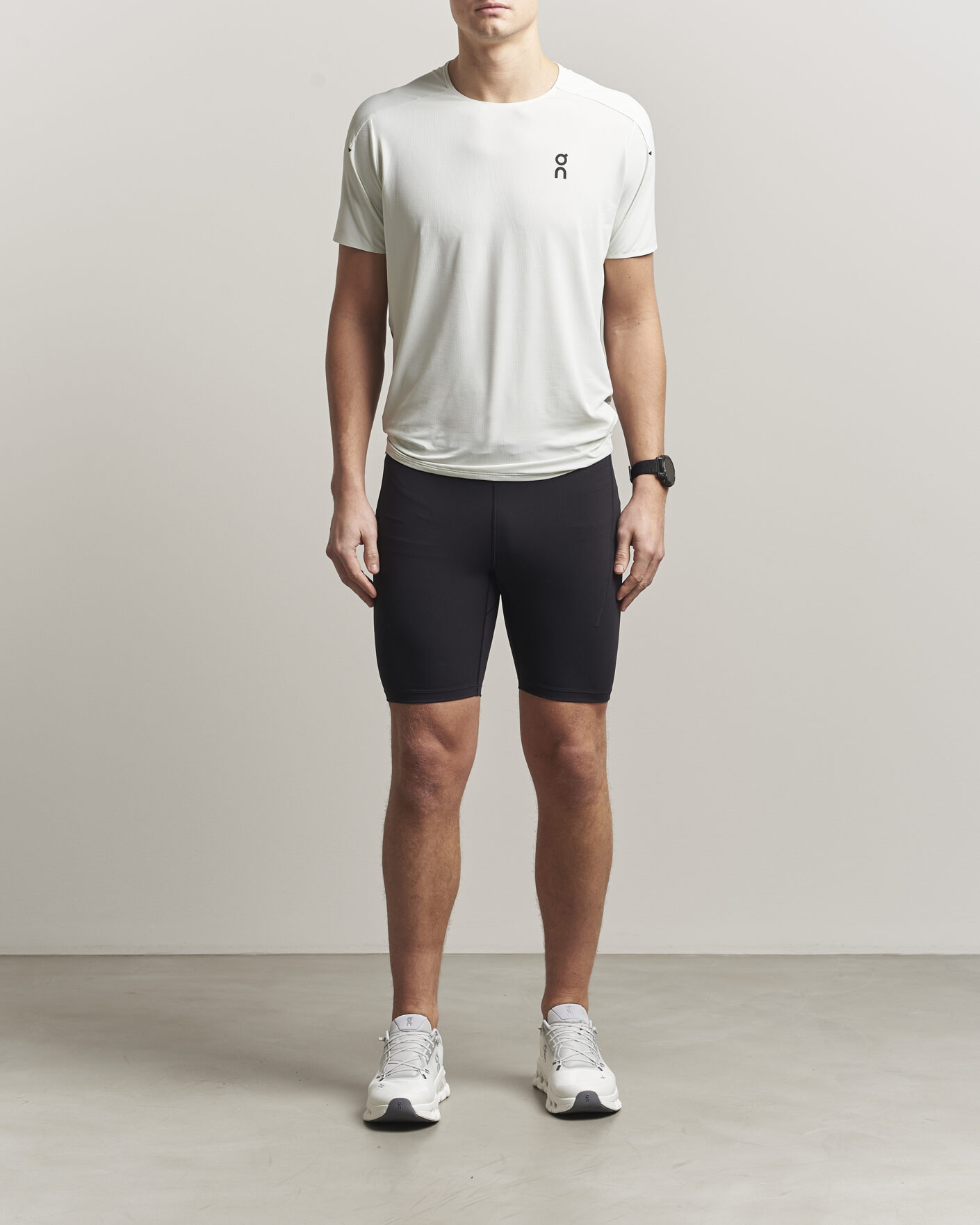 ON 8 Inch Performance Tights Black | Man - CareOfCarl.nl